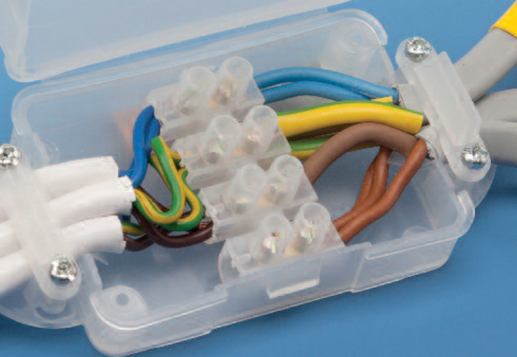 Hellerman HTCB+ | 109x52x28mm Terminal Strip Connector Box - Go Sparky